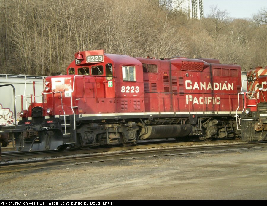 CP 8223